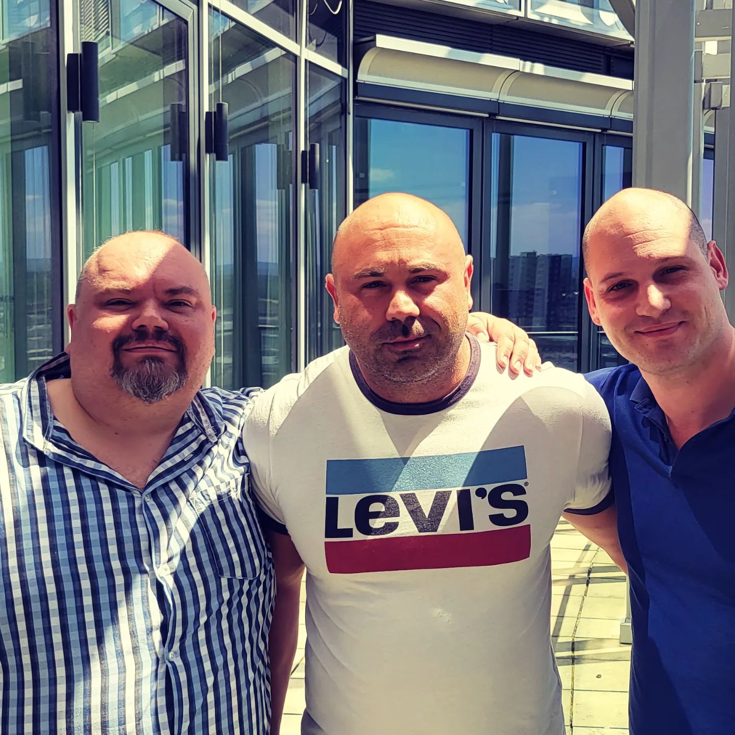 E317 – Emir Bešić – Zašto je TikTok atraktivan medij i kako postati ...